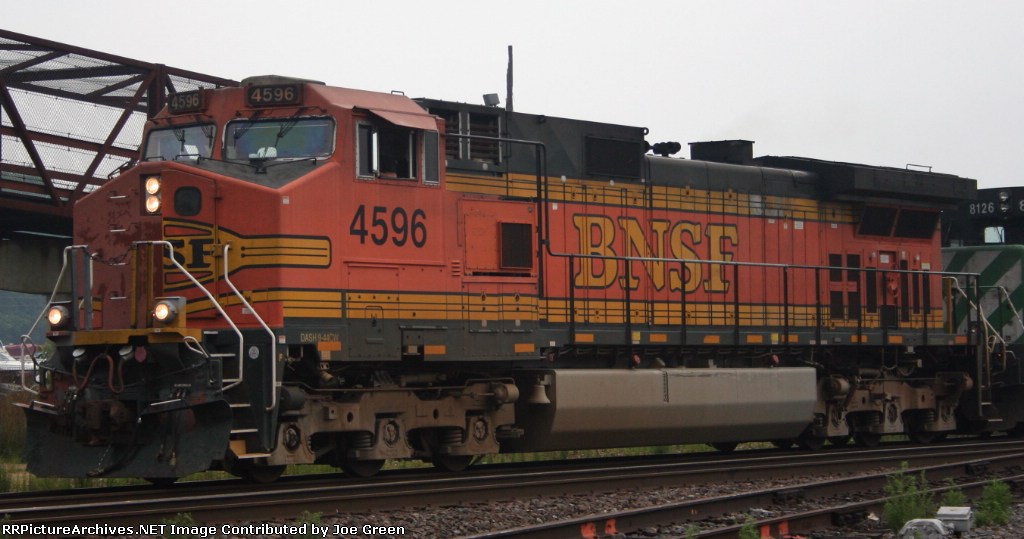 BNSF 4596